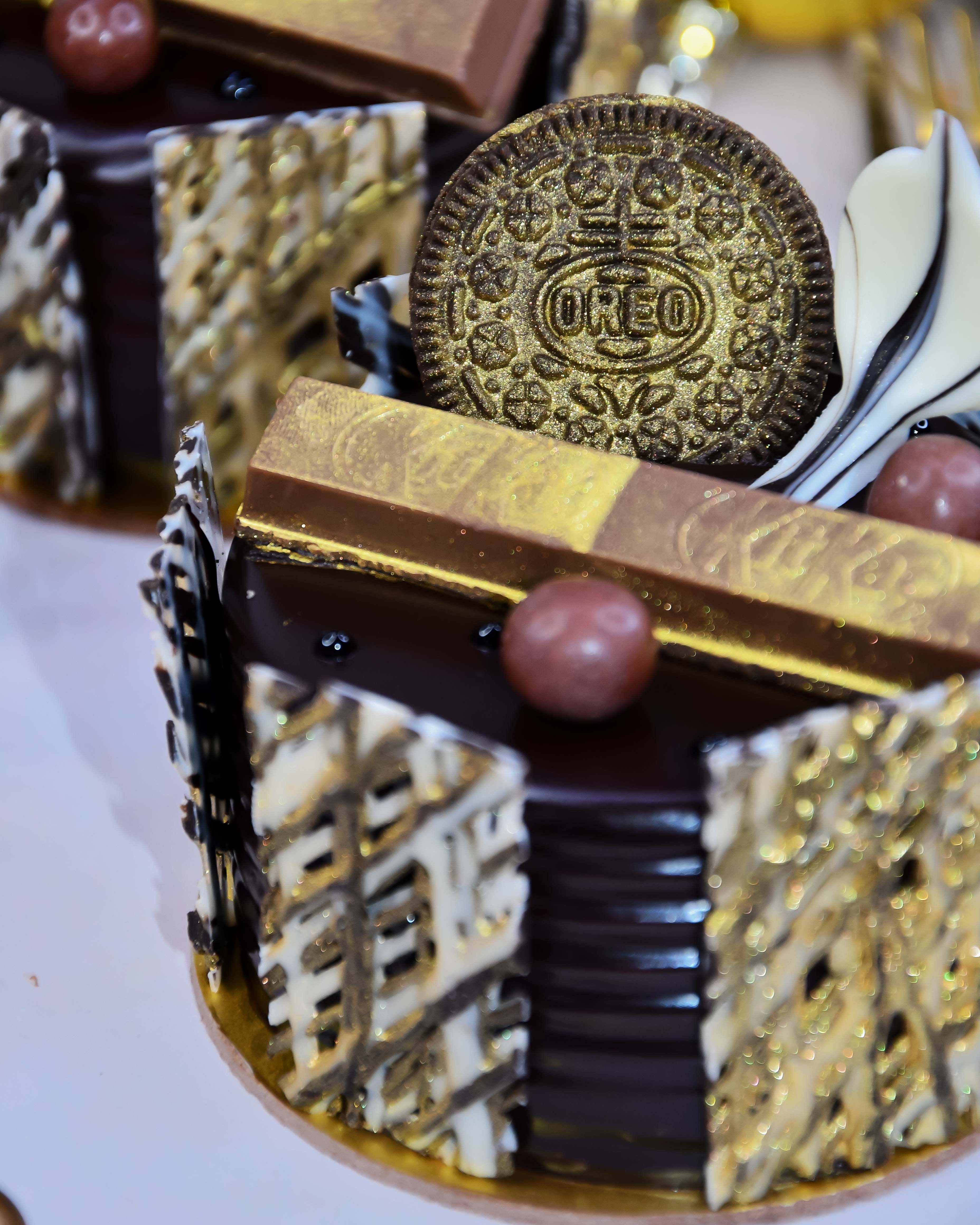 Indulge in Chocolate Pastries |Buy Pastries Online for a Sweet Delight ...