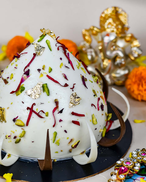 Indulge Flavors with Our Rabdi Modak Cake | Order Online Today – Merak ...