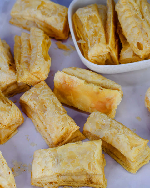 Buy Butter Khari 100 Grams @Rs 35 | Special Namkeen Online – Merak Cakes